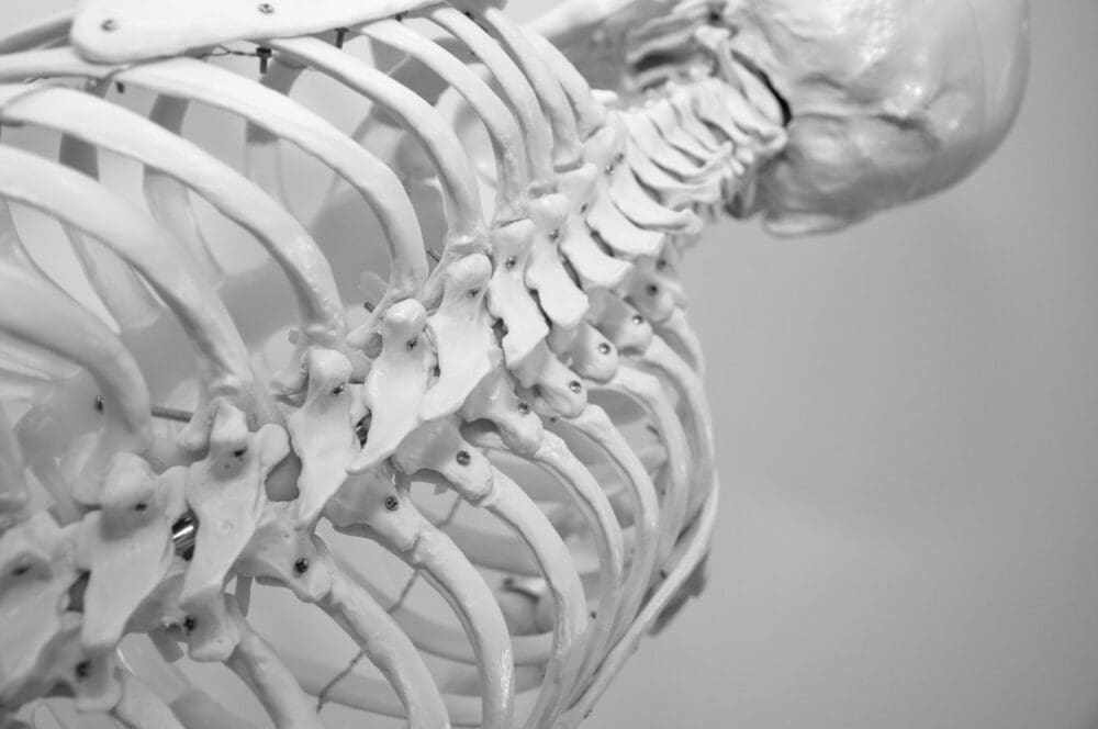 Back pain prevention: 5 tips to prevent low back pain when lying down ...